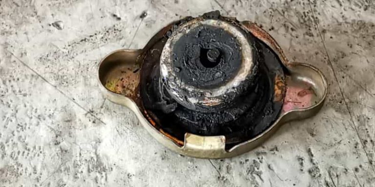 5 Signs of Bad Coolant Reservoir Cap - Causes & Fixes